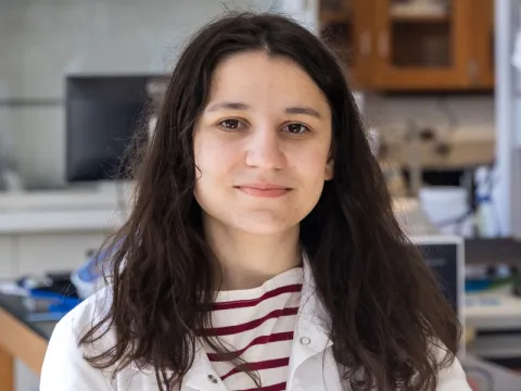 Sara Halili ’22: Driven to Make a Difference