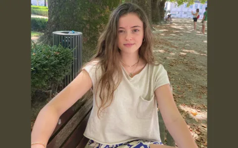 Ellie Oliver ’22 | Smith College